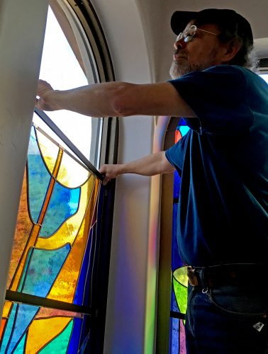 06 Installing H-channel | Architectural Stained Glass, Inc.